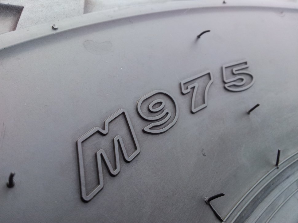 Комплект шин MAXXIS M975+M978 TRX680