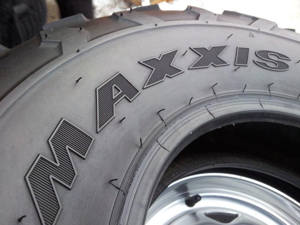 Комплект шин MAXXIS M975+M978 TRX680