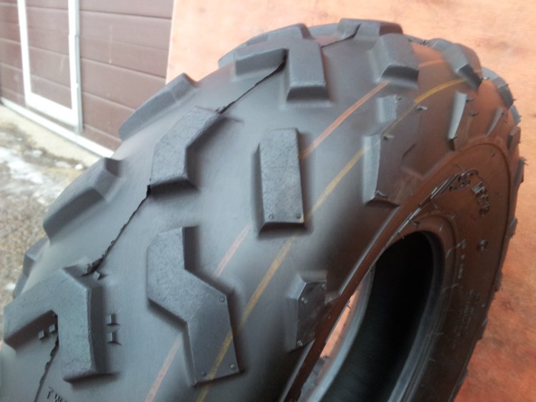 Комплект шин MAXXIS M975+M978 TRX680